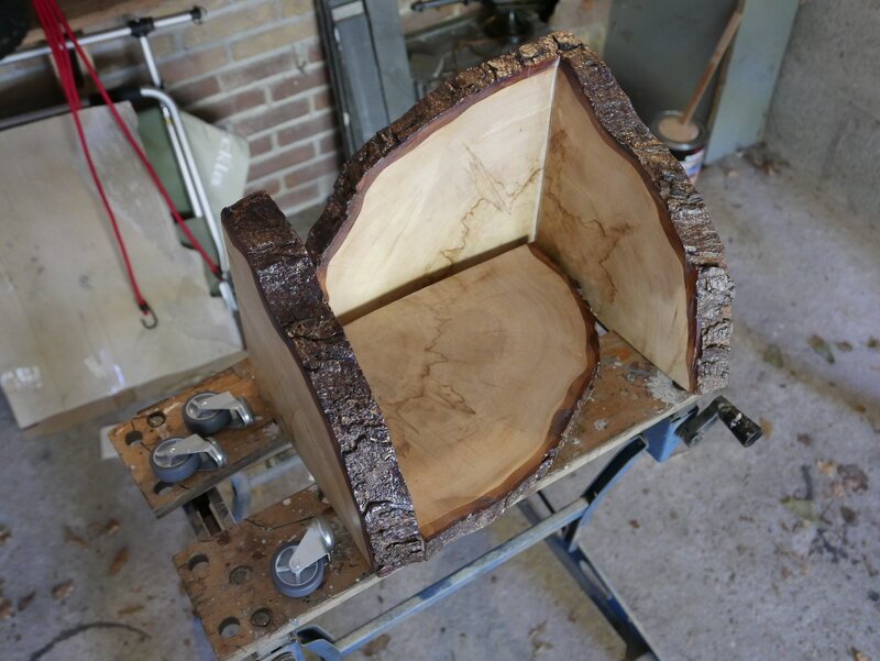 From tree to table | Designing and creating a night stand